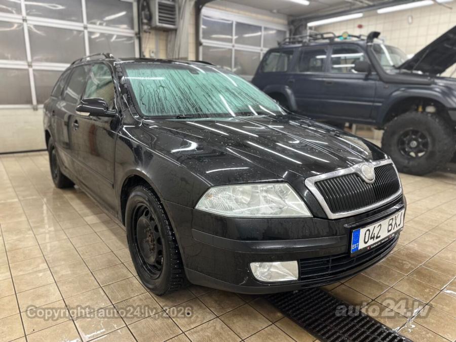 Melns Skoda Octavia 2007 Tallina, ar dzinēja tilpumu 2.00 L un nobraukumu 464 tūkst. km par 1300 €, foto 3 vietnē AUTOMOTO.COM.LV