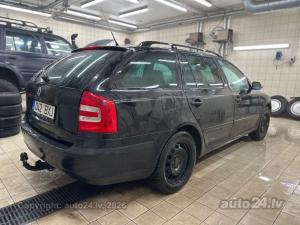 Melns Skoda Octavia 2007 Tallina, ar dzinēja tilpumu 2.00 L un nobraukumu 464 tūkst. km par 1300 €, foto 4 vietnē AUTOMOTO.COM.LV