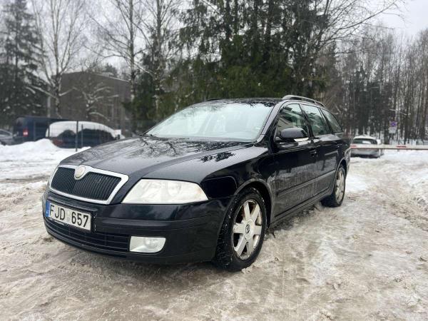 Black Skoda Octavia 2007 in Vilnius, with an engine capacity of 2.00 L and mileage of 330 thousand km for 1150 €, photo 1 on AUTOMOTO.COM.LV