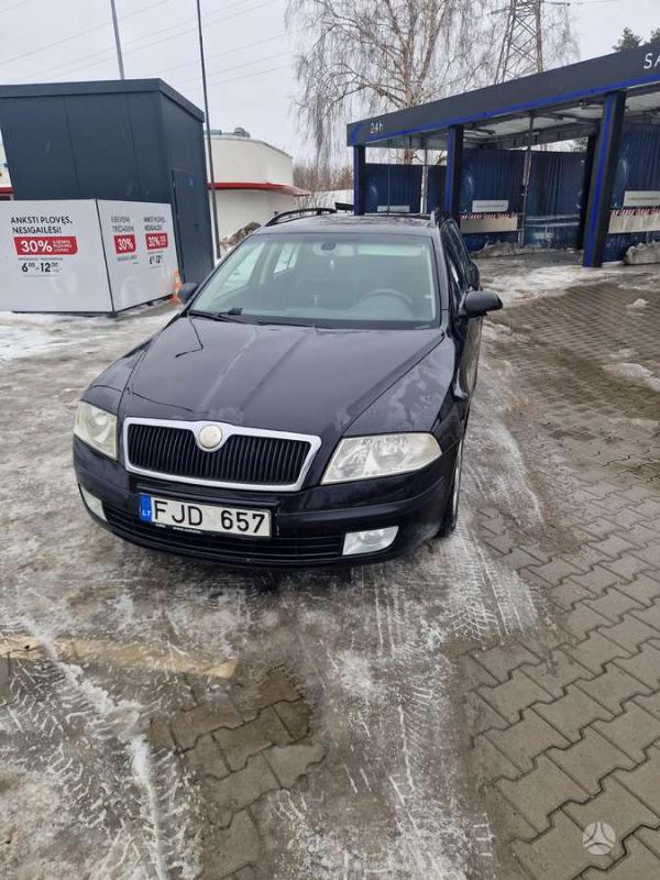 Melns Skoda Octavia 2007 Viļņa, ar dzinēja tilpumu 1.97 L un nobraukumu 336 tūkst. km par 1800 €, foto 3 vietnē AUTOMOTO.COM.LV