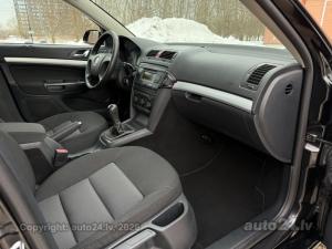 Black Skoda Octavia 2007 in Tallinn, with an engine capacity of 2.00 L and mileage of 0 thousand km for 1900 €, photo 9 on AUTOMOTO.COM.LV