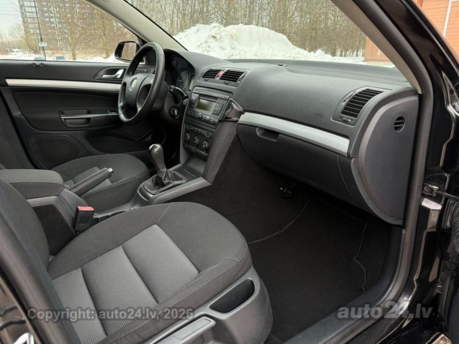 Black Skoda Octavia 2007 in Tallinn, with an engine capacity of 2.00 L and mileage of 0 thousand km for 1900 €, photo 9 on AUTOMOTO.COM.LV