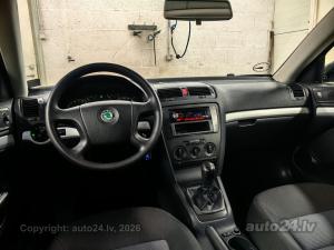 Melns Skoda Octavia 2007 Viljandi, ar dzinēja tilpumu 1.60 L un nobraukumu 210 tūkst. km par 3490 €, foto 5 vietnē AUTOMOTO.COM.LV