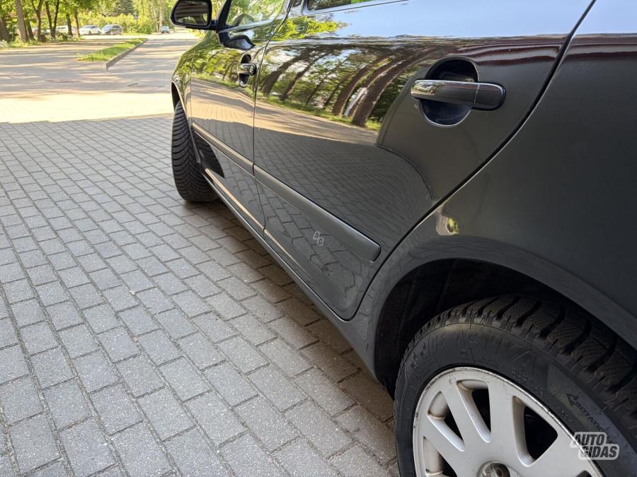 Black Skoda Octavia 2007 in Alytus, with an engine capacity of 2.00 L and mileage of 320 thousand km for 2800 €, photo 13 on AUTOMOTO.COM.LV