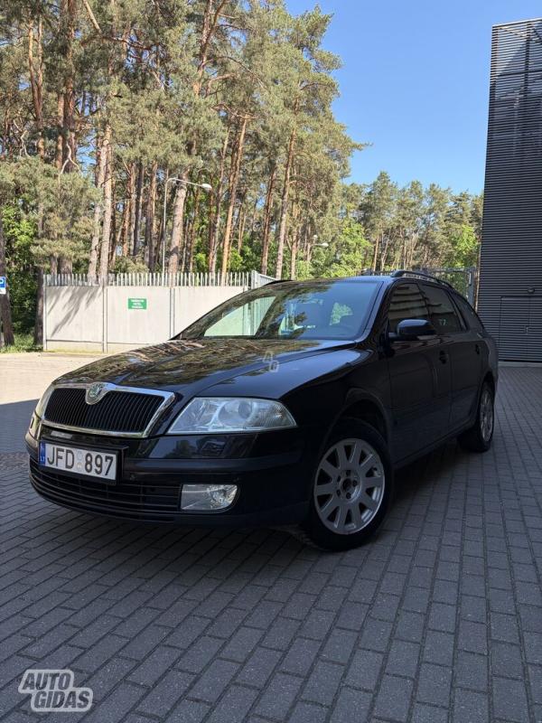 Black Skoda Octavia 2007 in Alytus, with an engine capacity of 2.00 L and mileage of 320 thousand km for 2800 €, photo 1 on AUTOMOTO.COM.LV