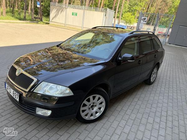 Black Skoda Octavia 2007 in Alytus, with an engine capacity of 2.00 L and mileage of 320 thousand km for 2800 €, photo 9 on AUTOMOTO.COM.LV