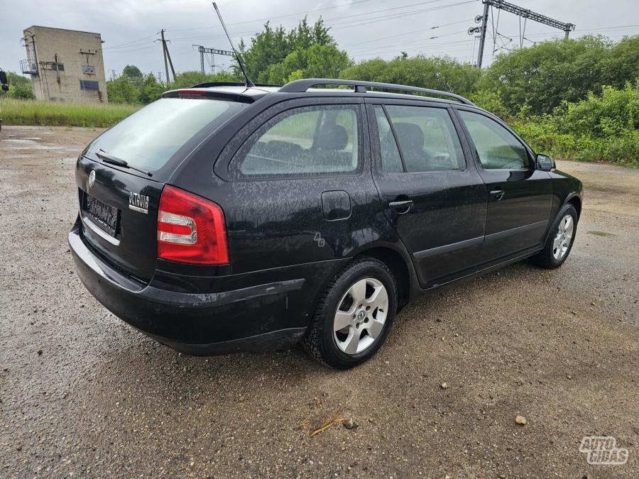 Black Skoda Octavia 2007 in Vilnius, with an engine capacity of 2.00 L and mileage of 350 thousand km for 2650 €, photo 6 on AUTOMOTO.COM.LV