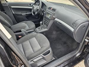 Black Skoda Octavia 2007 in Vilnius, with an engine capacity of 2.00 L and mileage of 350 thousand km for 2650 €, photo 11 on AUTOMOTO.COM.LV
