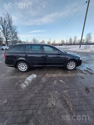 Черный Шкода Октавия 2007 в Елгава, объемом двигателя 2.00 л и пробегом 350 тыс. км за 2800 €, фото 3 на AUTOMOTO.COM.LV