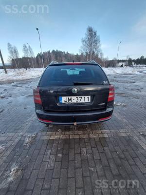 Черный Шкода Октавия 2007 в Елгава, объемом двигателя 2.00 л и пробегом 350 тыс. км за 2800 €, фото 4 на AUTOMOTO.COM.LV