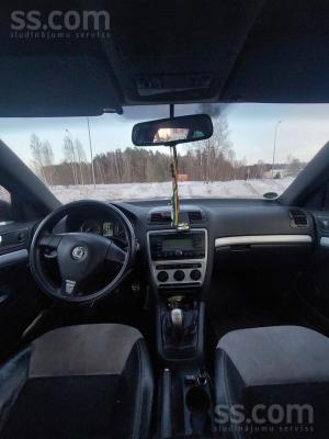 Черный Шкода Октавия 2007 в Елгава, объемом двигателя 2.00 л и пробегом 350 тыс. км за 2800 €, фото 5 на AUTOMOTO.COM.LV