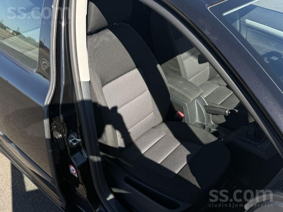 Melns Skoda Octavia 2007 Liepāja, ar dzinēja tilpumu 1.60 L un nobraukumu 168 tūkst. km par 4900 €, foto 15 vietnē AUTOMOTO.COM.LV
