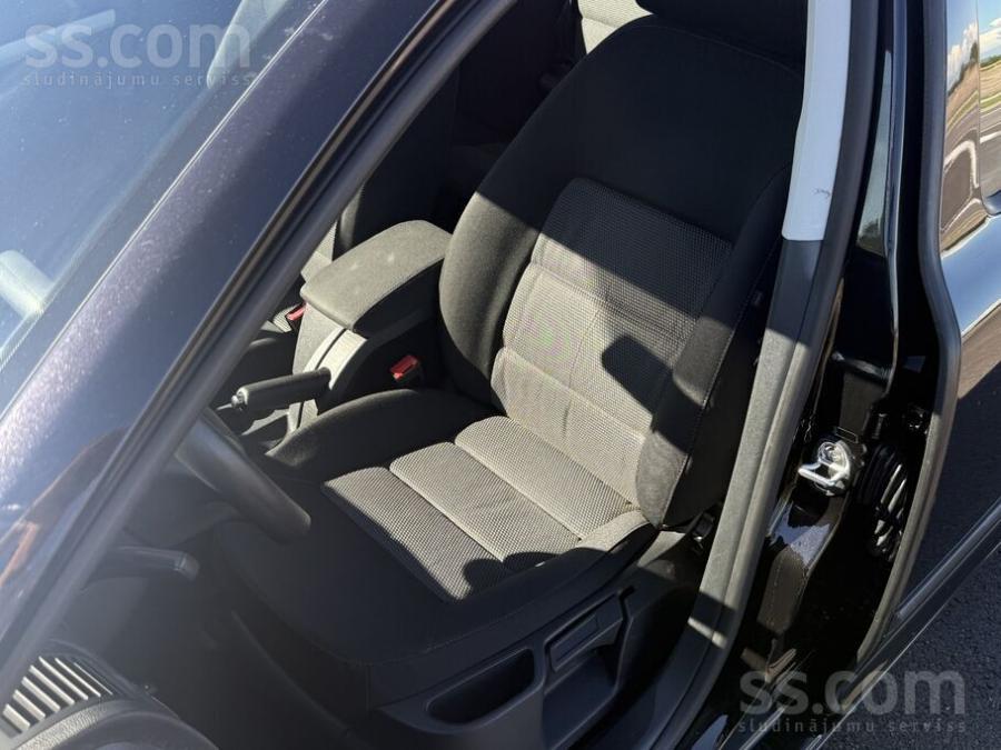 Melns Skoda Octavia 2007 Liepāja, ar dzinēja tilpumu 1.60 L un nobraukumu 168 tūkst. km par 4900 €, foto 17 vietnē AUTOMOTO.COM.LV