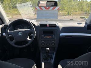 Melns Skoda Octavia 2007 Liepāja, ar dzinēja tilpumu 1.60 L un nobraukumu 168 tūkst. km par 4900 €, foto 18 vietnē AUTOMOTO.COM.LV