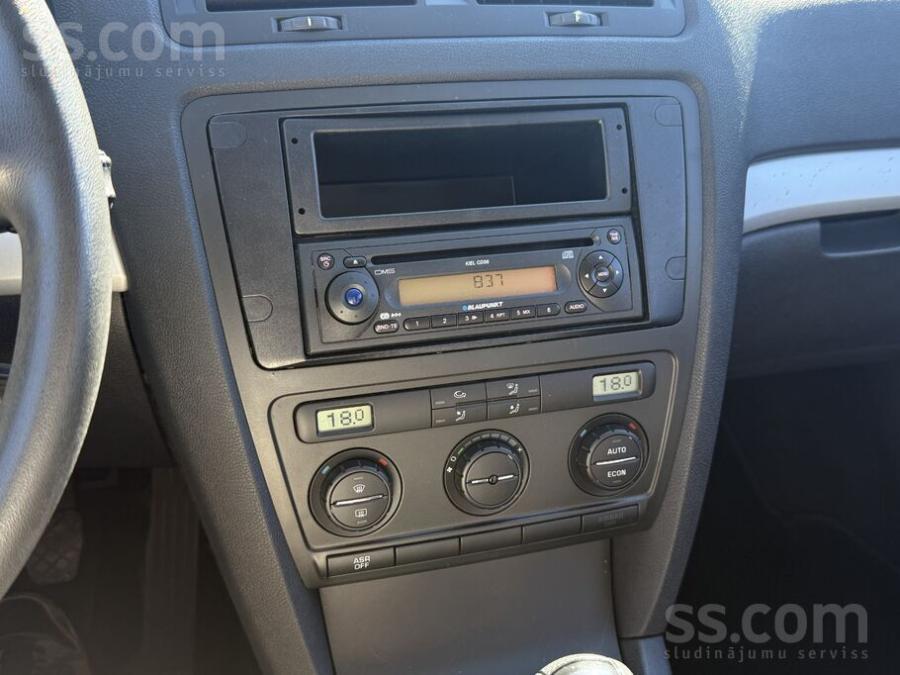 Melns Skoda Octavia 2007 Liepāja, ar dzinēja tilpumu 1.60 L un nobraukumu 168 tūkst. km par 4900 €, foto 21 vietnē AUTOMOTO.COM.LV