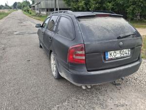 Черный Шкода Октавия 2007 в Валмиера, объемом двигателя 2.00 л и пробегом 0 тыс. км за 950 €, фото 3 на AUTOMOTO.COM.LV