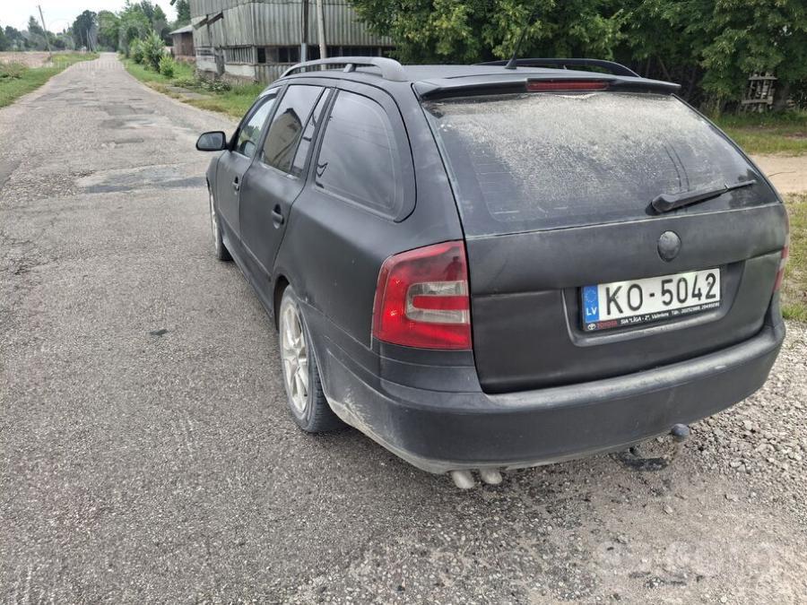 Черный Шкода Октавия 2007 в Валмиера, объемом двигателя 2.00 л и пробегом 0 тыс. км за 950 €, фото 3 на AUTOMOTO.COM.LV