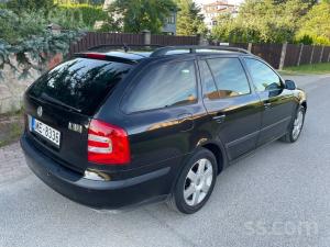 Черный Шкода Октавия 2007 в Рига, объемом двигателя 1.80 л и пробегом 209 тыс. км за 2100 €, фото 4 на AUTOMOTO.COM.LV