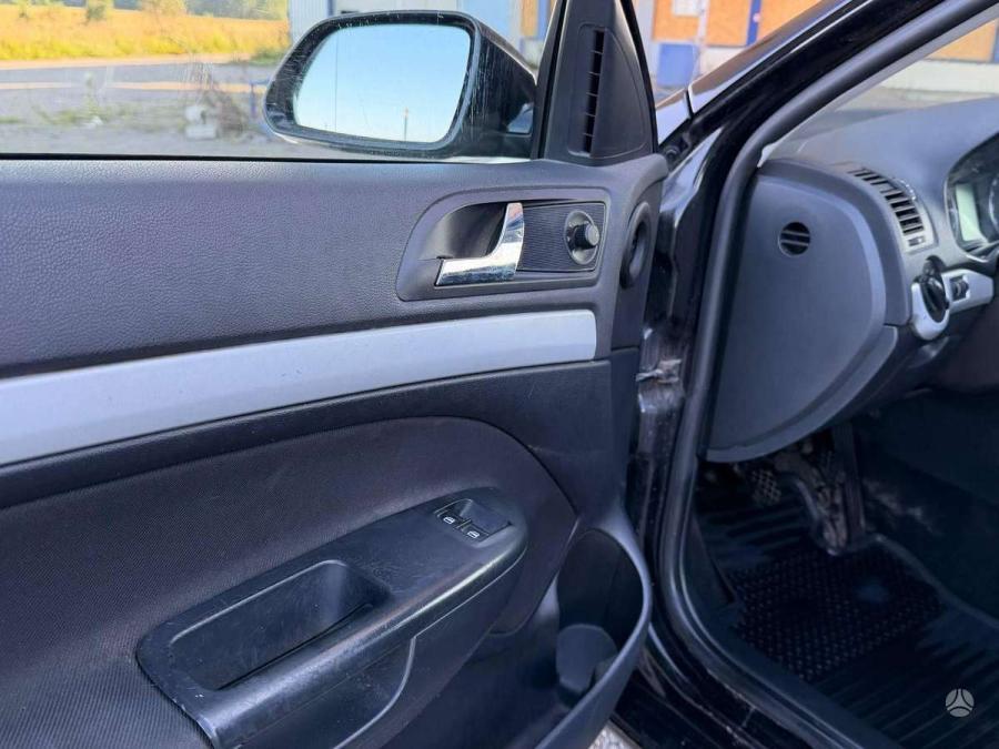 Black Skoda Octavia 2007 in Vilnius, with an engine capacity of 1.90 L and mileage of 280 thousand km for 950 €, photo 11 on AUTOMOTO.COM.LV