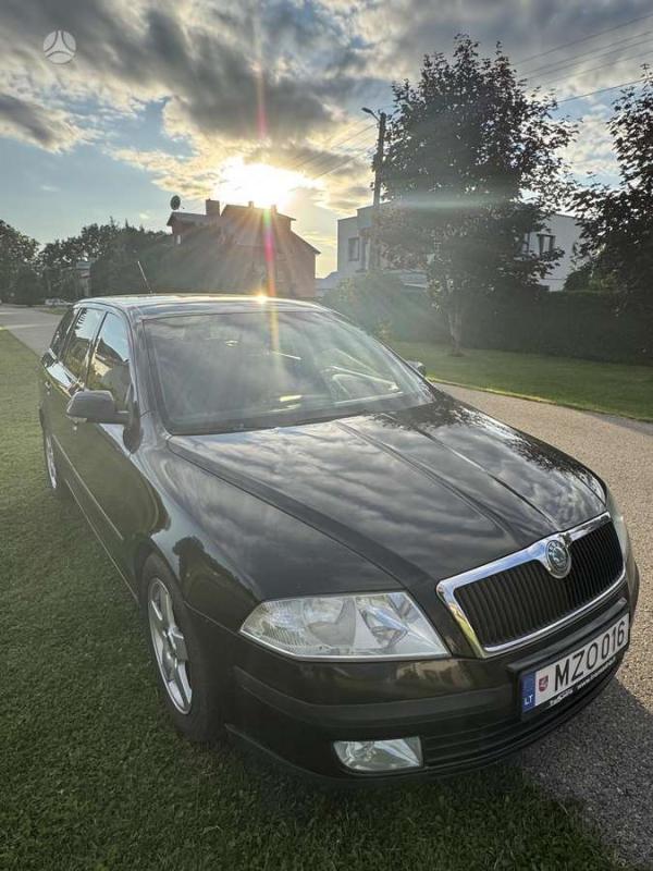 Black Skoda Octavia 2007 in Kaunas, with an engine capacity of 1.97 L and mileage of 330 thousand km for 2150 €, photo 2 on AUTOMOTO.COM.LV