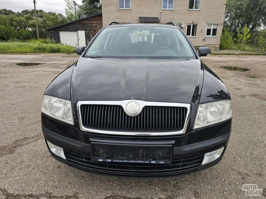 Black Skoda Octavia 2007 in Vilnius, with an engine capacity of 2.00 L and mileage of 350 thousand km for 2650 €, photo 3 on AUTOMOTO.COM.LV