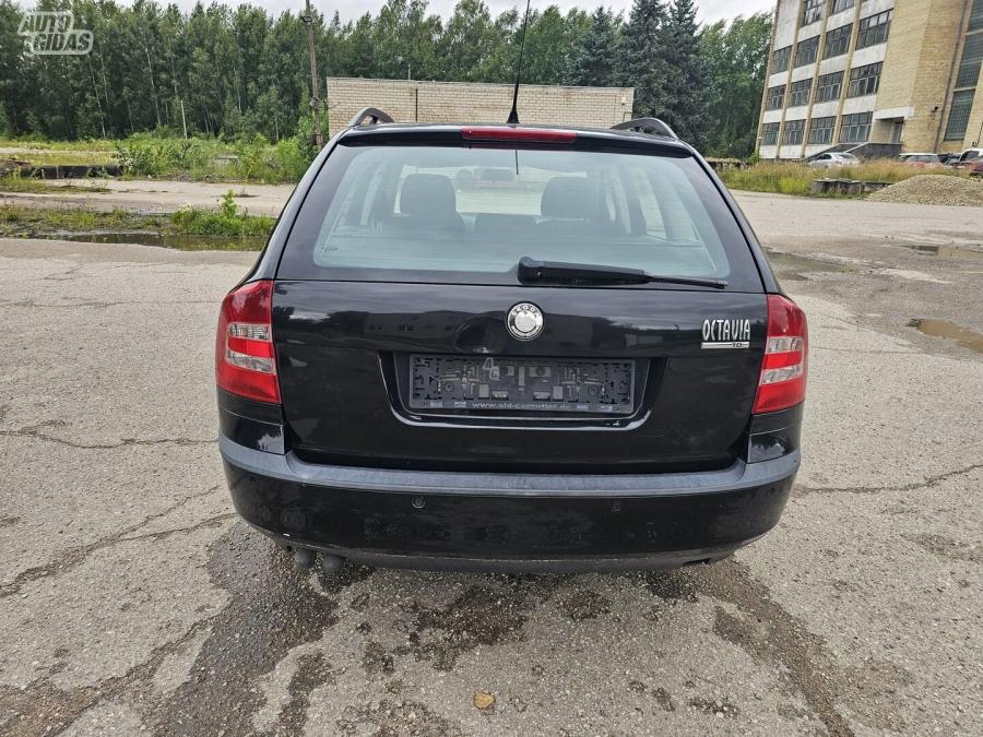 Black Skoda Octavia 2007 in Vilnius, with an engine capacity of 2.00 L and mileage of 350 thousand km for 2650 €, photo 6 on AUTOMOTO.COM.LV
