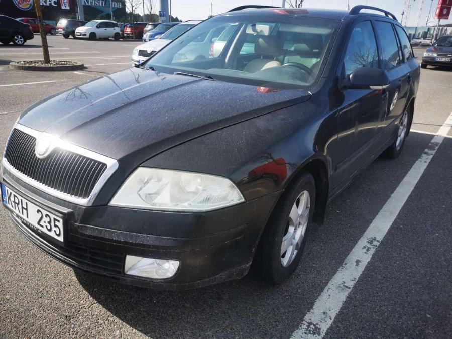 Melns Skoda Octavia 2007 Viļņa, ar dzinēja tilpumu 1.60 L un nobraukumu 290 tūkst. km par 1150 €, foto 5 vietnē AUTOMOTO.COM.LV