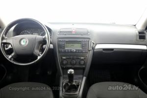 Melns Skoda Octavia 2007 Tallina, ar dzinēja tilpumu 2.00 L un nobraukumu 288 tūkst. km par 1299 €, foto 6 vietnē AUTOMOTO.COM.LV