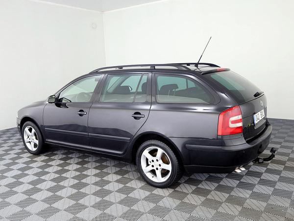 Шкода Октавия 2007 в Таллин на AUTOMOTO.COM.LV Черный Шкода Октавия 2007 в Таллин, объемом двигателя 2.00 л и пробегом 288 тыс. км за 1299 €, фото 5 на AUTOMOTO.COM.LV