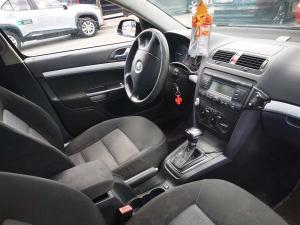 Black Skoda Octavia 2007 in Vilnius, with an engine capacity of 1.90 L and mileage of 284 thousand km for 1950 €, photo 3 on AUTOMOTO.COM.LV