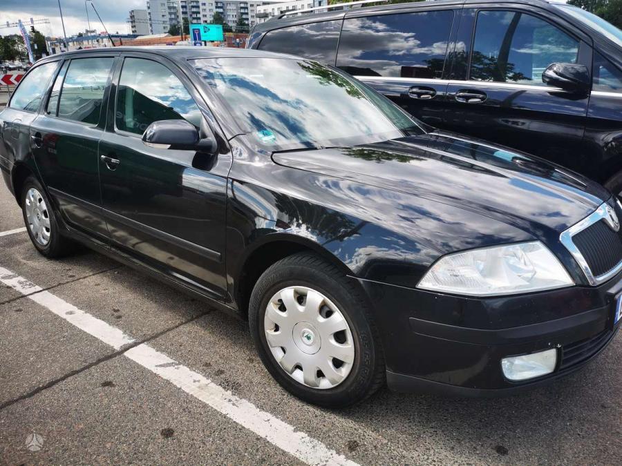 Black Skoda Octavia 2007 in Vilnius, with an engine capacity of 1.90 L and mileage of 284 thousand km for 1950 €, photo 7 on AUTOMOTO.COM.LV