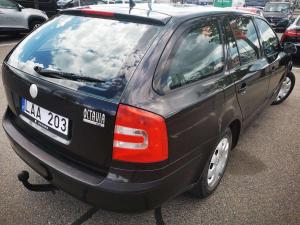 Black Skoda Octavia 2007 in Vilnius, with an engine capacity of 1.90 L and mileage of 284 thousand km for 1950 €, photo 11 on AUTOMOTO.COM.LV