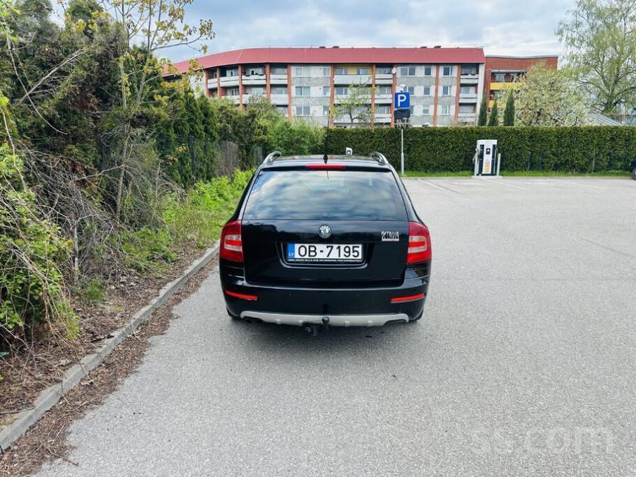 Melns Skoda Octavia 2008 Valmiera, ar dzinēja tilpumu 2.00 L un nobraukumu 368 tūkst. km par 2990 €, foto 6 vietnē AUTOMOTO.COM.LV