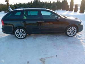 Black Skoda Octavia 2008 in Marijampole, with an engine capacity of 1.97 L and mileage of 270 thousand km for 3300 €, photo 3 on AUTOMOTO.COM.LV
