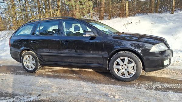 Melns Skoda Octavia 2008 Marijampole, ar dzinēja tilpumu 2.00 L un nobraukumu 272 tūkst. km par 2350 €, foto 4 vietnē AUTOMOTO.COM.LV