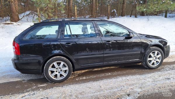 Melns Skoda Octavia 2008 Marijampole, ar dzinēja tilpumu 2.00 L un nobraukumu 272 tūkst. km par 2350 €, foto 10 vietnē AUTOMOTO.COM.LV