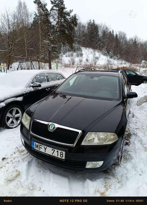 Melns Skoda Octavia 2008 Viļņa, ar dzinēja tilpumu 1.90 L un nobraukumu 324 tūkst. km par 2000 €, foto 2 vietnē AUTOMOTO.COM.LV