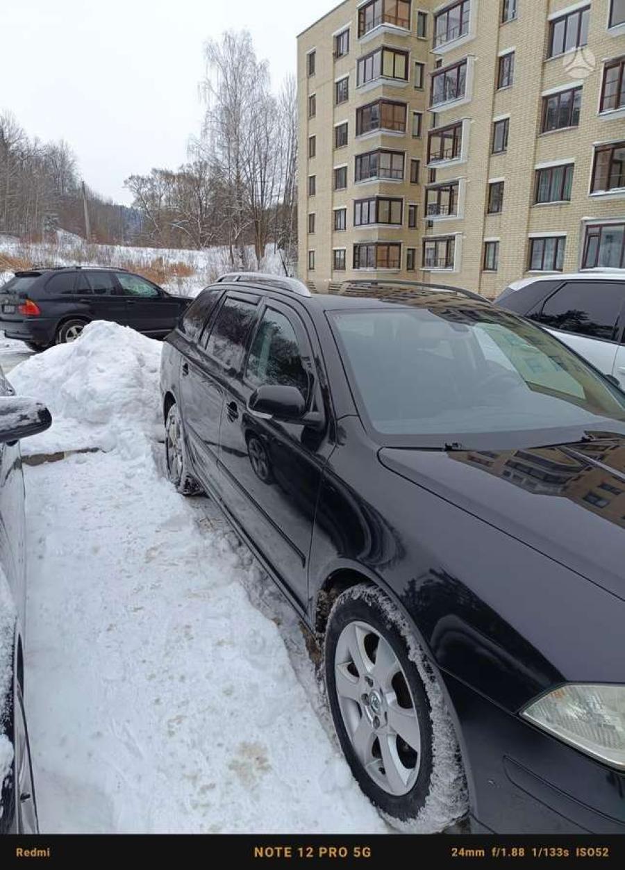 Black Skoda Octavia 2008 in Vilnius, with an engine capacity of 1.90 L and mileage of 324 thousand km for 2000 €, photo 4 on AUTOMOTO.COM.LV