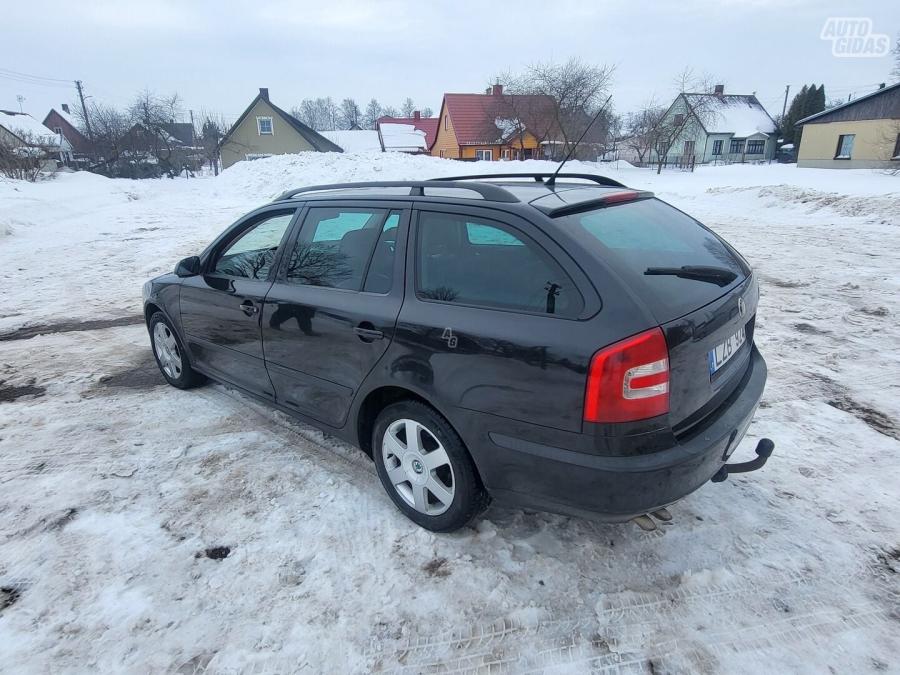 Melns Skoda Octavia 2008 Radviliškis, ar dzinēja tilpumu 1.90 L un nobraukumu 4 tūkst. km par 1700 €, foto 5 vietnē AUTOMOTO.COM.LV