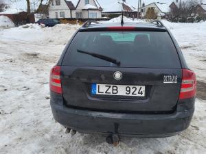 Melns Skoda Octavia 2008 Radviliškis, ar dzinēja tilpumu 1.90 L un nobraukumu 4 tūkst. km par 1700 €, foto 6 vietnē AUTOMOTO.COM.LV