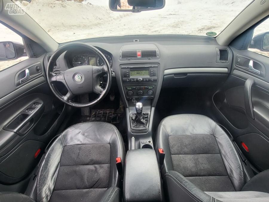 Melns Skoda Octavia 2008 Radviliškis, ar dzinēja tilpumu 1.90 L un nobraukumu 4 tūkst. km par 1700 €, foto 9 vietnē AUTOMOTO.COM.LV