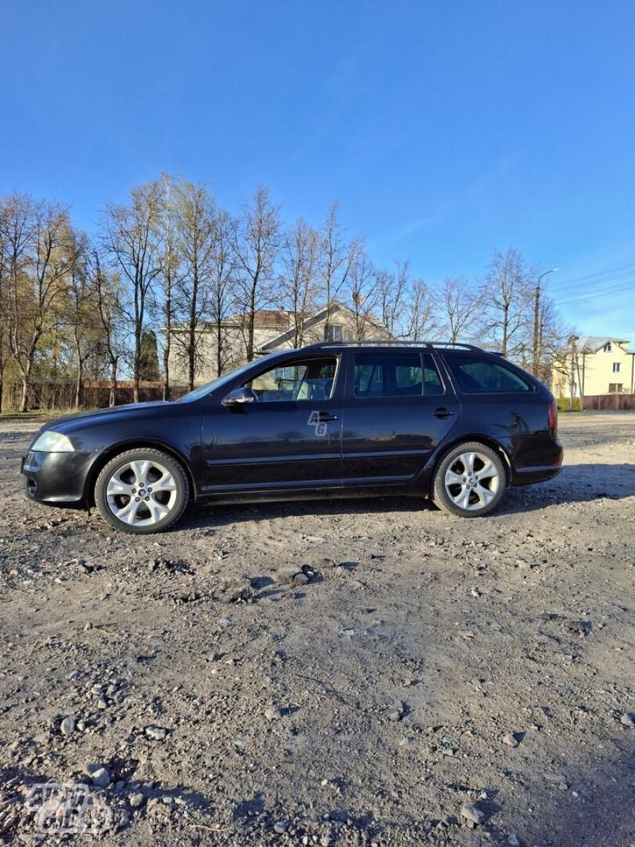 Black Skoda Octavia 2008 in Siauliai, with an engine capacity of 2.00 L and mileage of 280 thousand km for 2500 €, photo 5 on AUTOMOTO.COM.LV