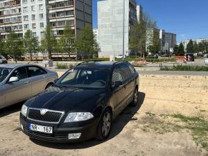 Черный Шкода Октавия 2008 в Рига, объемом двигателя 2.00 л и пробегом 394 тыс. км за 700 €, фото  на AUTOMOTO.COM.LV