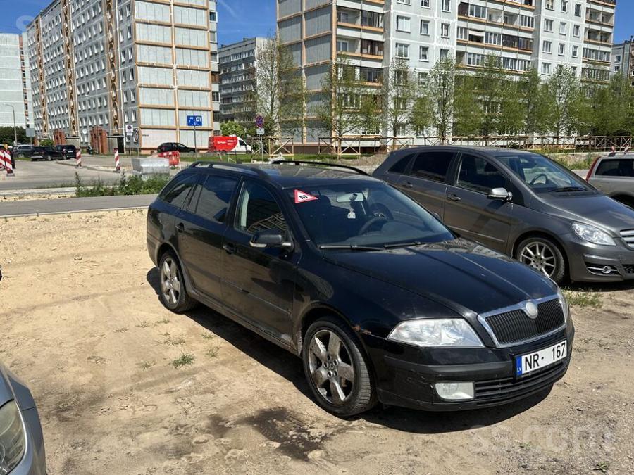 Черный Шкода Октавия 2008 в Рига, объемом двигателя 2.00 л и пробегом 394 тыс. км за 700 €, фото 3 на AUTOMOTO.COM.LV