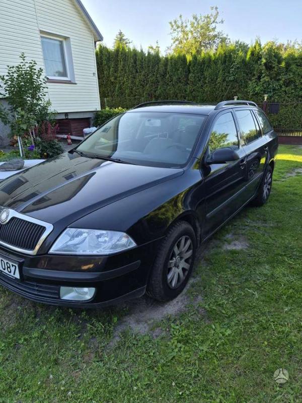 Black Skoda Octavia 2008 in Vilnius, with an engine capacity of 1.90 L and mileage of 346 thousand km for 1100 €, photo 2 on AUTOMOTO.COM.LV