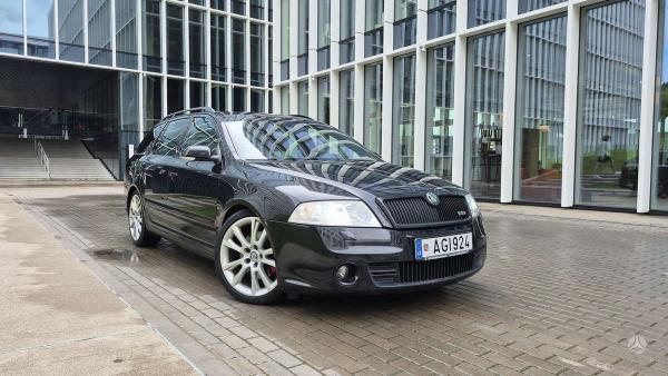Black Skoda Octavia 2008 in Vilnius, with an engine capacity of 1.98 L and mileage of 289 thousand km for 2700 €, photo 1 on AUTOMOTO.COM.LV