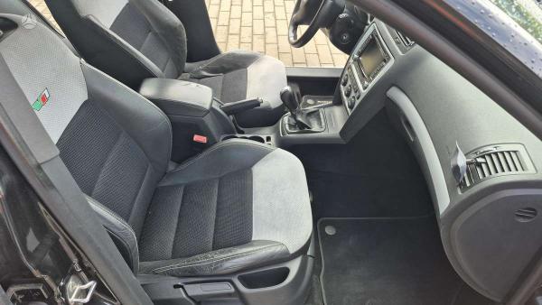 Black Skoda Octavia 2008 in Vilnius, with an engine capacity of 1.98 L and mileage of 289 thousand km for 2700 €, photo 9 on AUTOMOTO.COM.LV