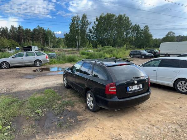 Black Skoda Octavia 2008 in Riga, with an engine capacity of 2.00 L and mileage of 394 thousand km for 500 €, photo 3 on AUTOMOTO.COM.LV