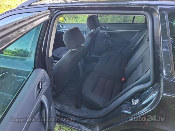 Melns Skoda Octavia 2008 Pērnava, ar dzinēja tilpumu 1.80 L un nobraukumu 267 tūkst. km par 1400 €, foto 10 vietnē AUTOMOTO.COM.LV