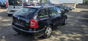 Melns Skoda Octavia 2008 Marijampole, ar dzinēja tilpumu 1.60 L un nobraukumu 330 tūkst. km par 2000 €, foto 5 vietnē AUTOMOTO.COM.LV